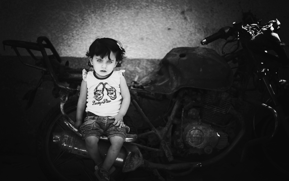 Gazan photojournalist Eman Mohammed depicts the devastation of war ...